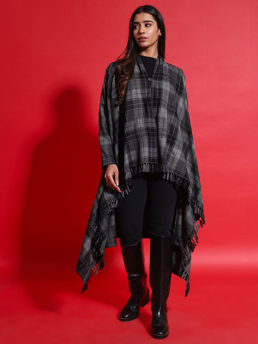 Women's Woven Full Sleeves Cape Shrug in Checked Pattern | Black – Zamour